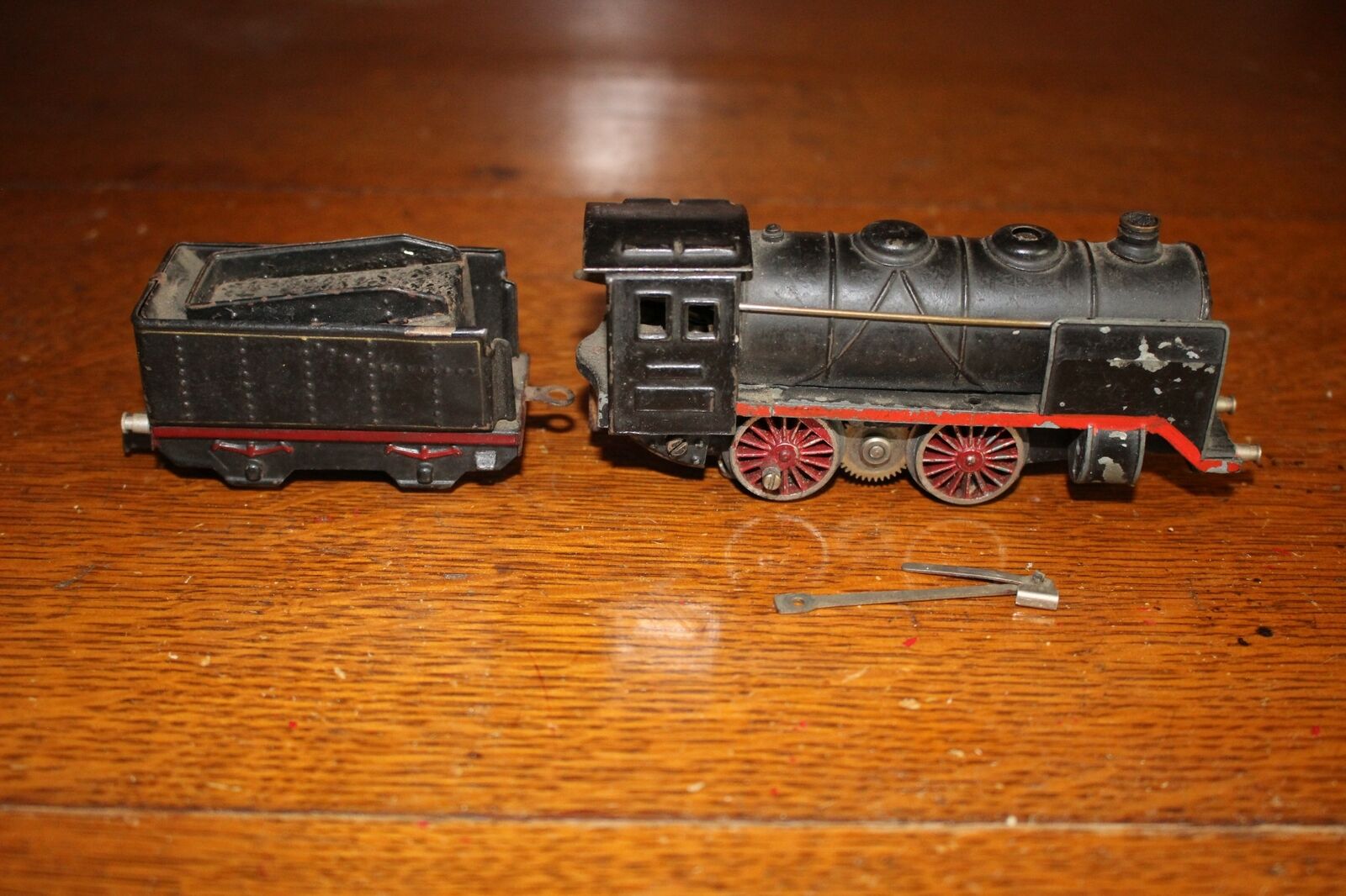 MARKLIN HO SCALE R700 LOCOMOTIVE w/ TENDER No Reserve. - MarklinStop Shop